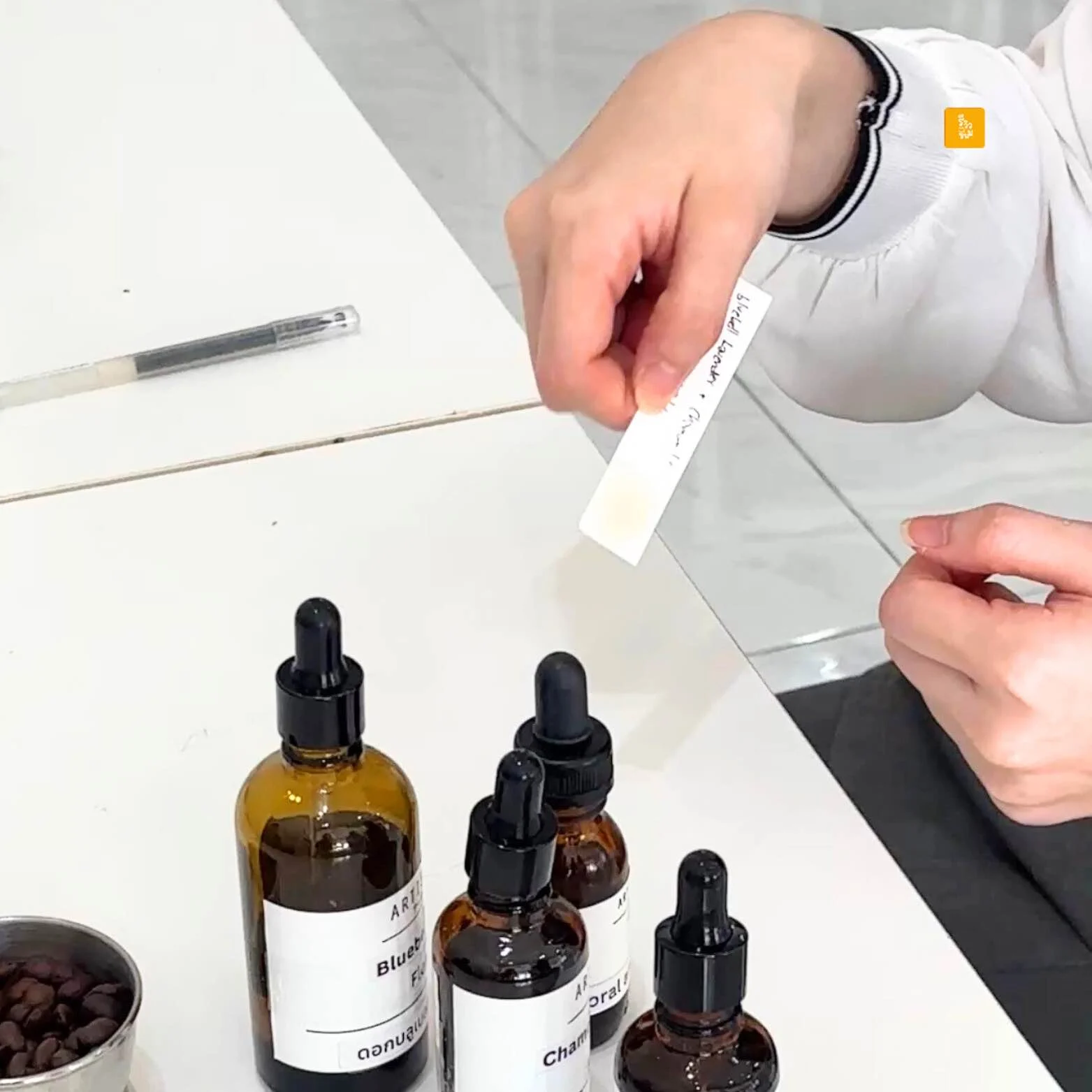 Artistic Lab แล็บทำน้ำหอมกลิ่นของตัวเอง สุดเจ๋ง!